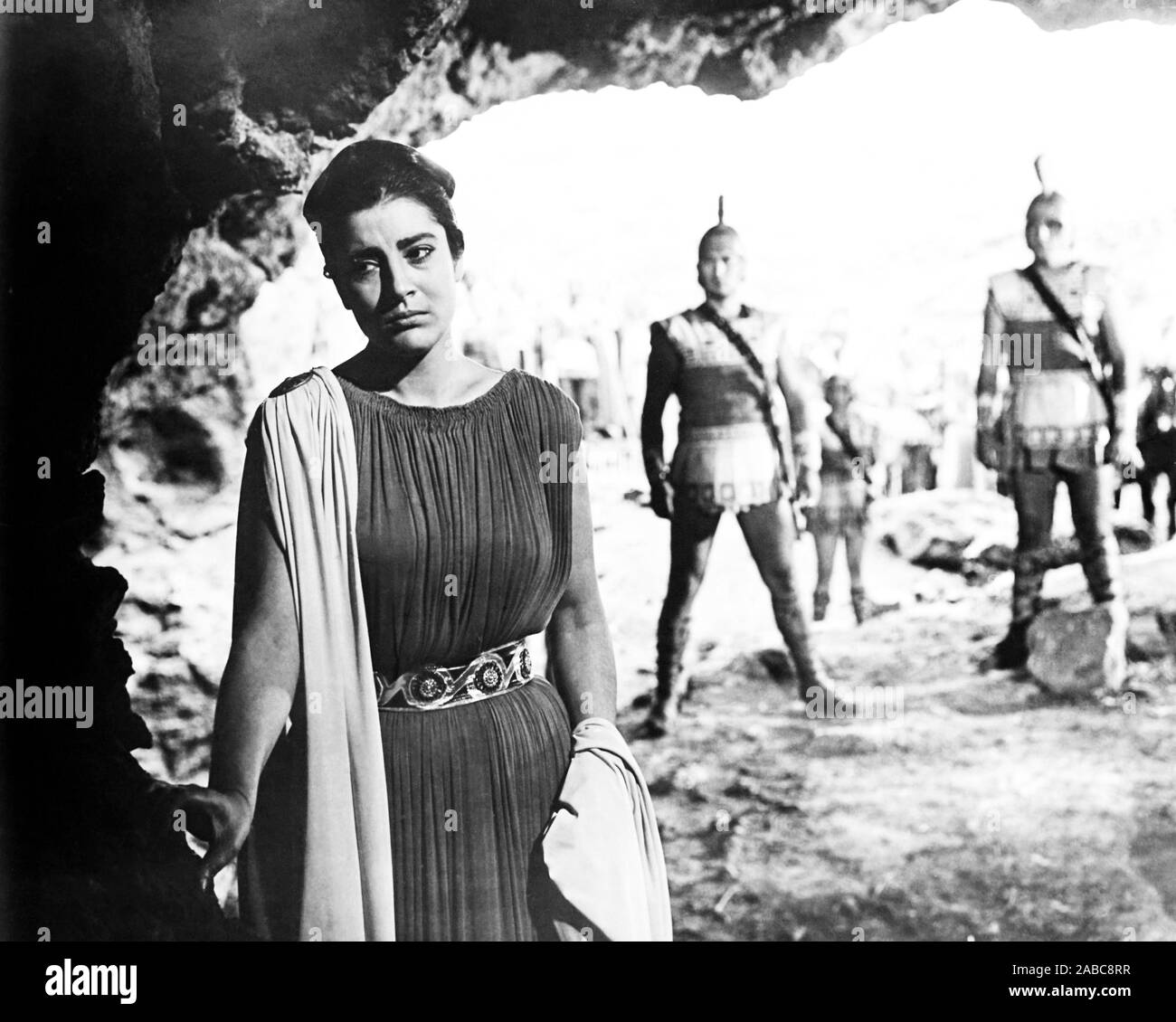 ANTIGONE, (aka ANTIGONI), Irene Papas, 1961 Stock Photo - Alamy