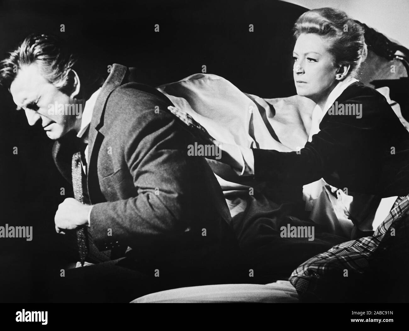 THE ARRANGEMENT, from left: Kirk Douglas, Deborah Kerr, 1969 Stock ...