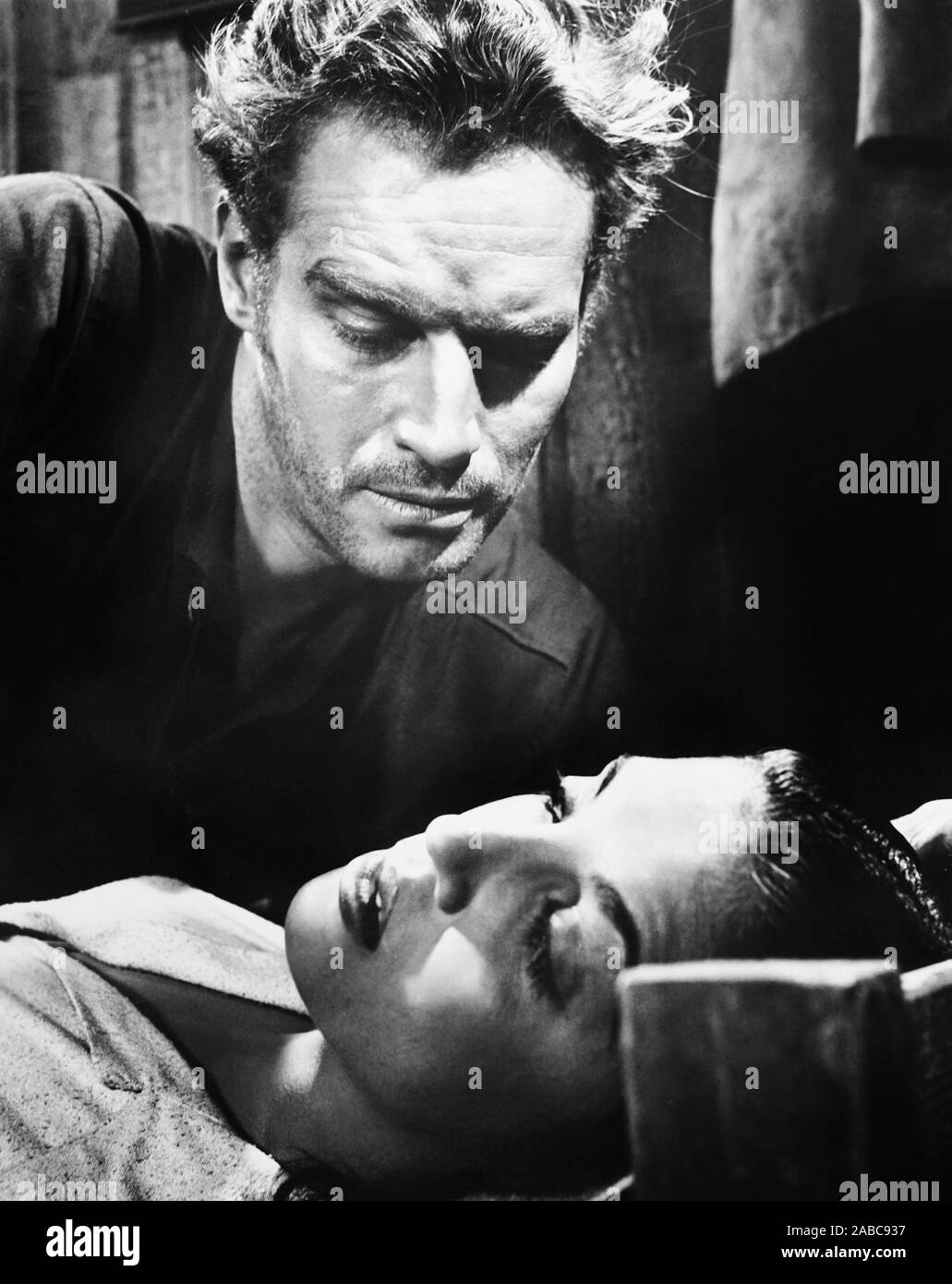 ARROWHEAD, from left: Charlton Heston, Katy Jurado, 1953 Stock Photo ...