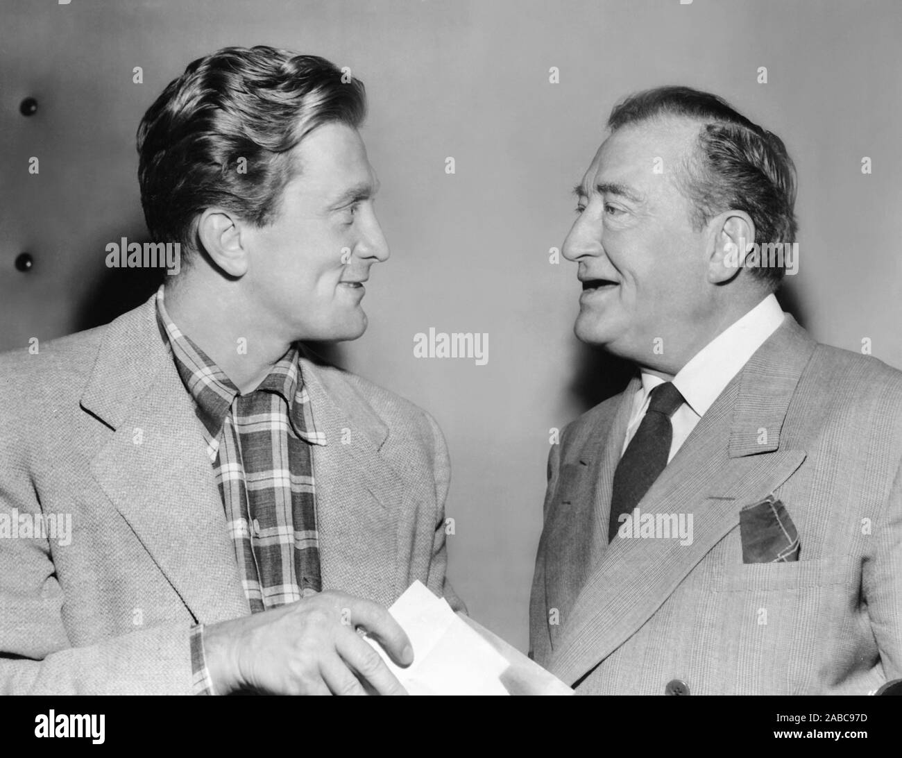 THE BAD AND THE BEAUTIFUL, from left: Kirk Douglas, Francis X. Bushman ...