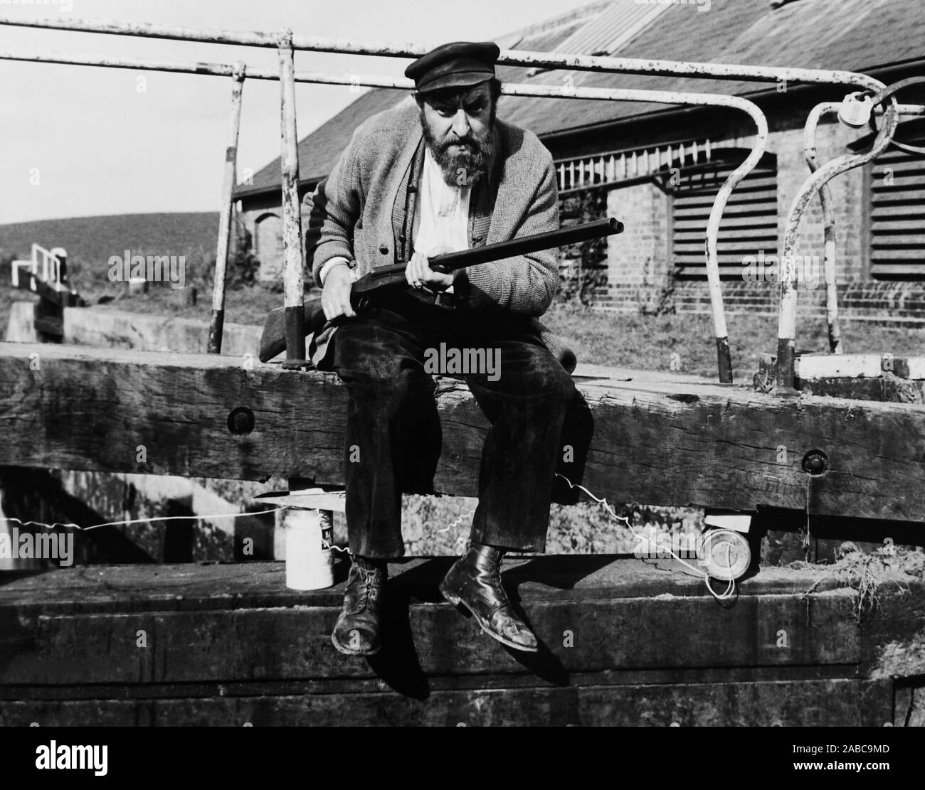 THE BARGEE, Hugh Griffith, 1964 Stock Photo - Alamy