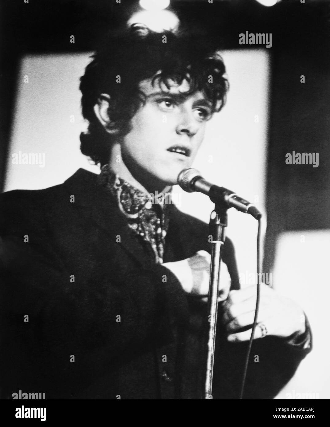 THE BIG T.N.T. SHOW, Donovan, 1966 Stock Photo - Alamy