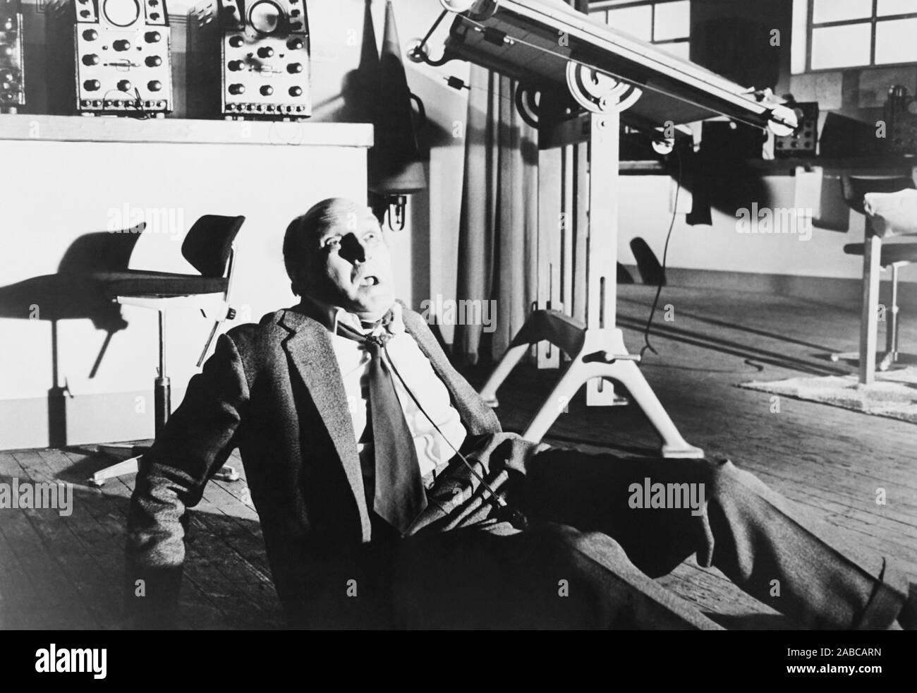 BLOOD BEAST FROM OUTER SPACE, (aka THE NIGHT CALLER), Maurice Denham ...