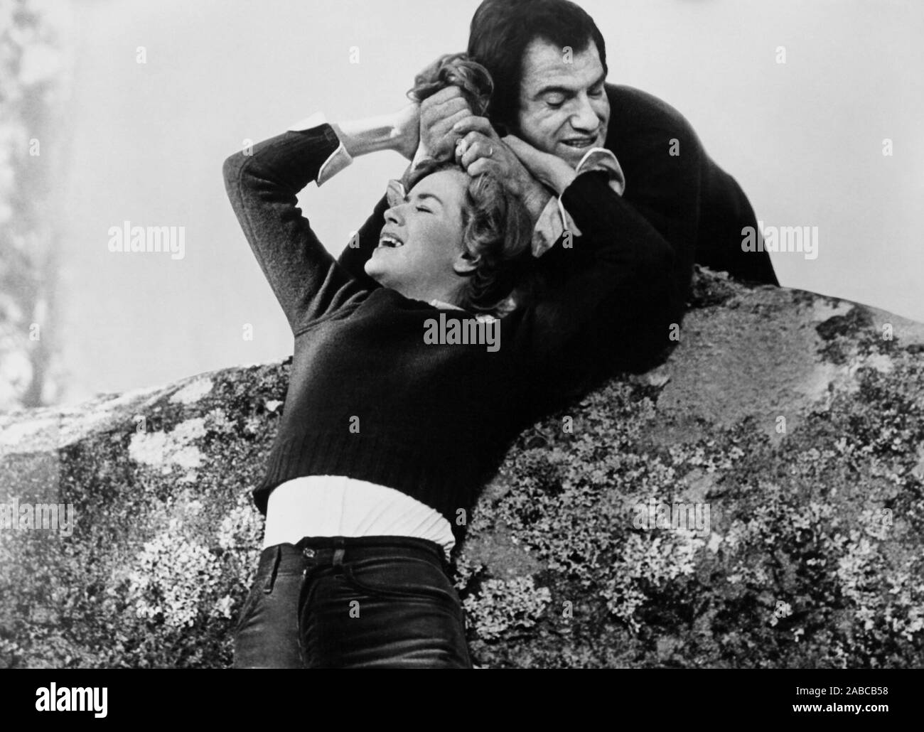 THE BLOOD SPATTERED BRIDE, (aka LA NOVIA ENSANGRENTADA), from left ...