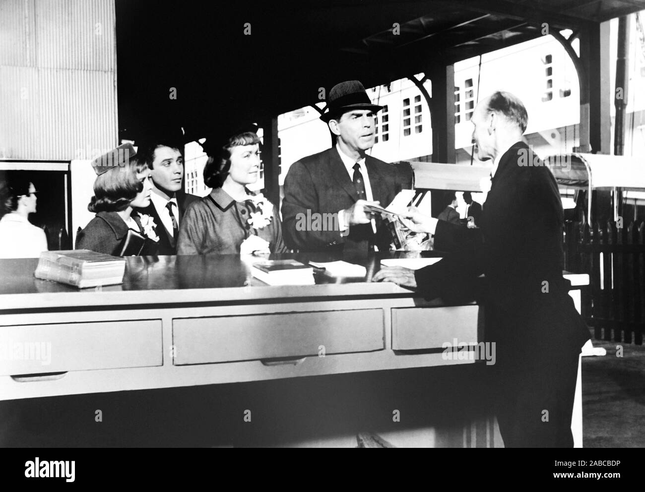 BON VOYAGE!, from left, Deborah Walley, Michael Callan, Jane Wyman ...