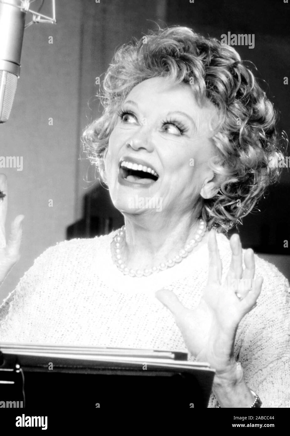 A BUG'S LIFE, Phyllis Diller, voicing the Queen, 1998. ©Buena Vista ...