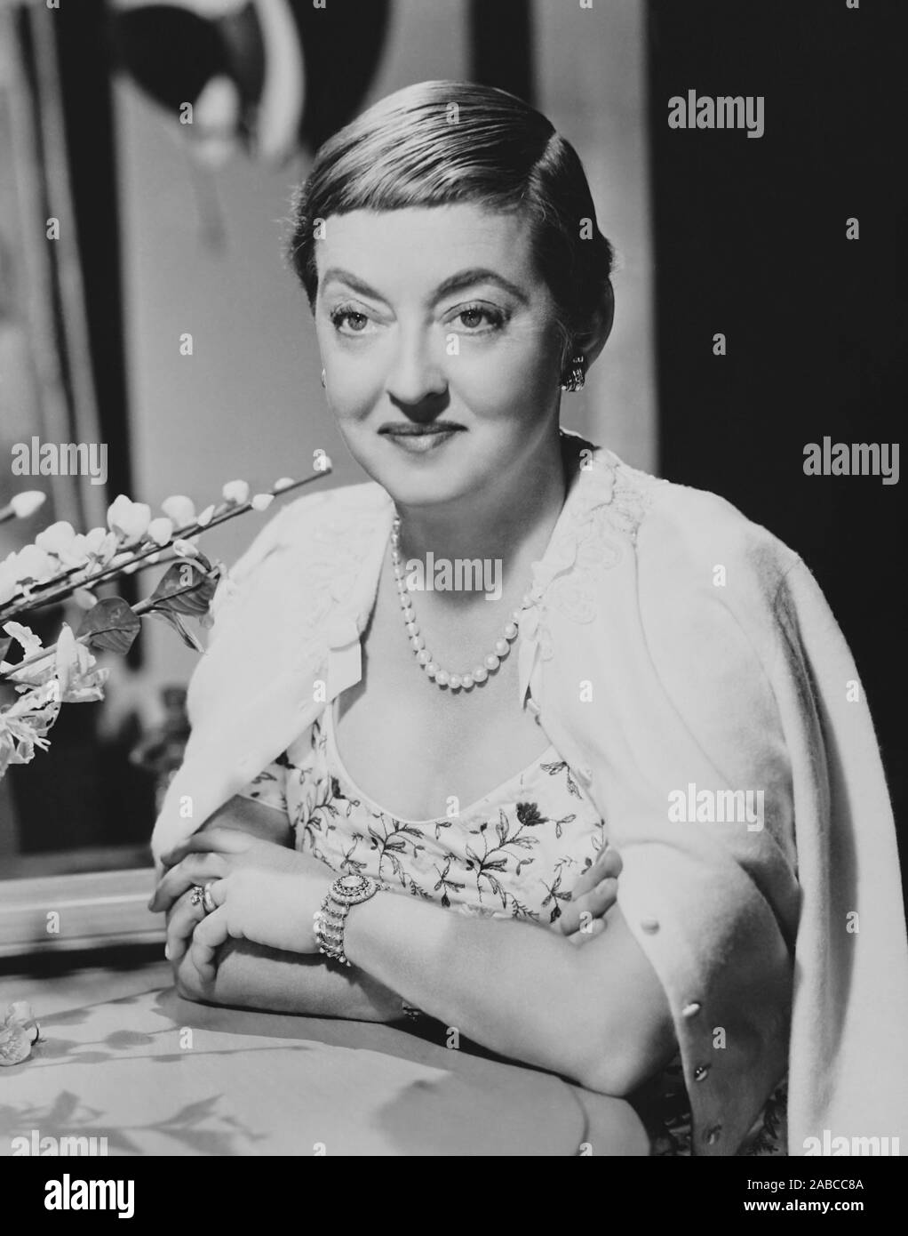 THE CATERED AFFAIR, Bette Davis, 1956 Stock Photo - Alamy