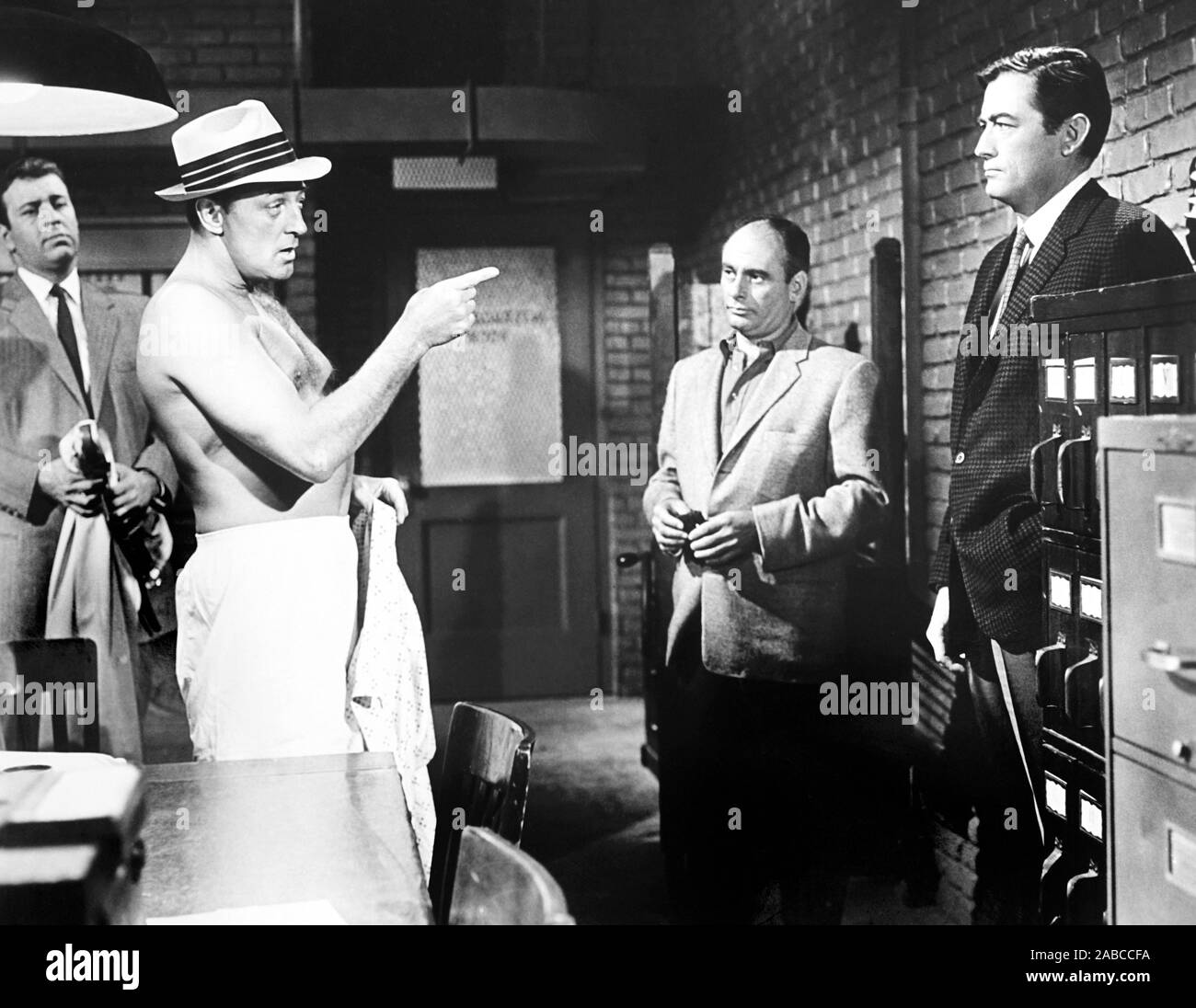 CAPE FEAR, from second left, Robert Mitchum, Martin Balsam, Gregory ...