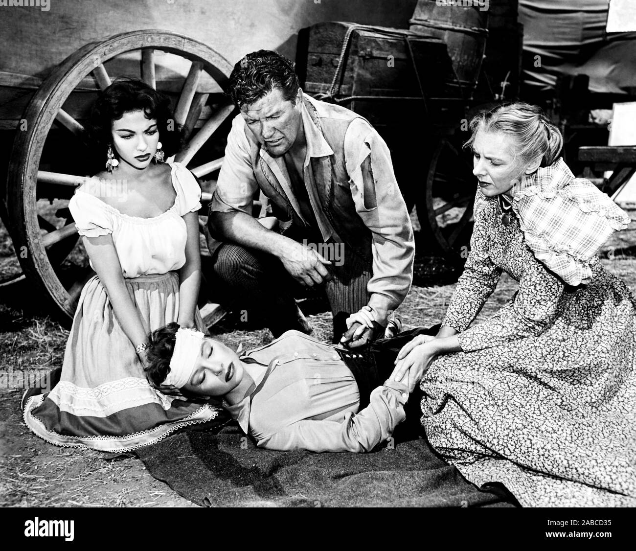 CATTLE TOWN, from left, Rita Moreno, Amanda Blake, Dennis Morgan, Mary ...