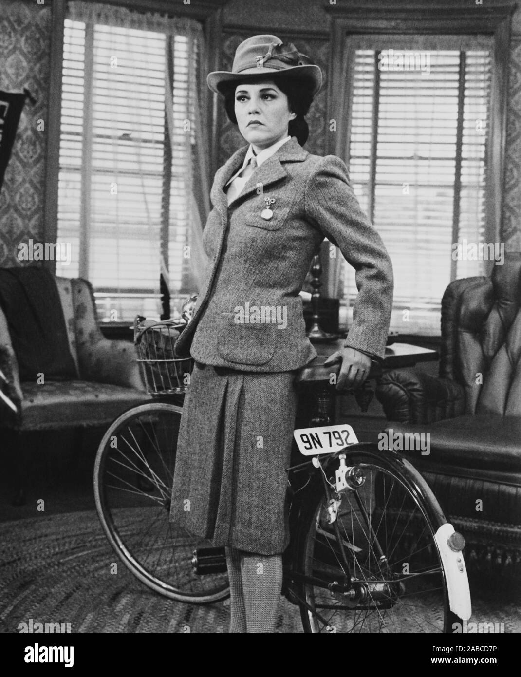 THE CHEAP DETECTIVE, Madeline Kahn, 1978, ©Columbia Pictures/courtesy ...