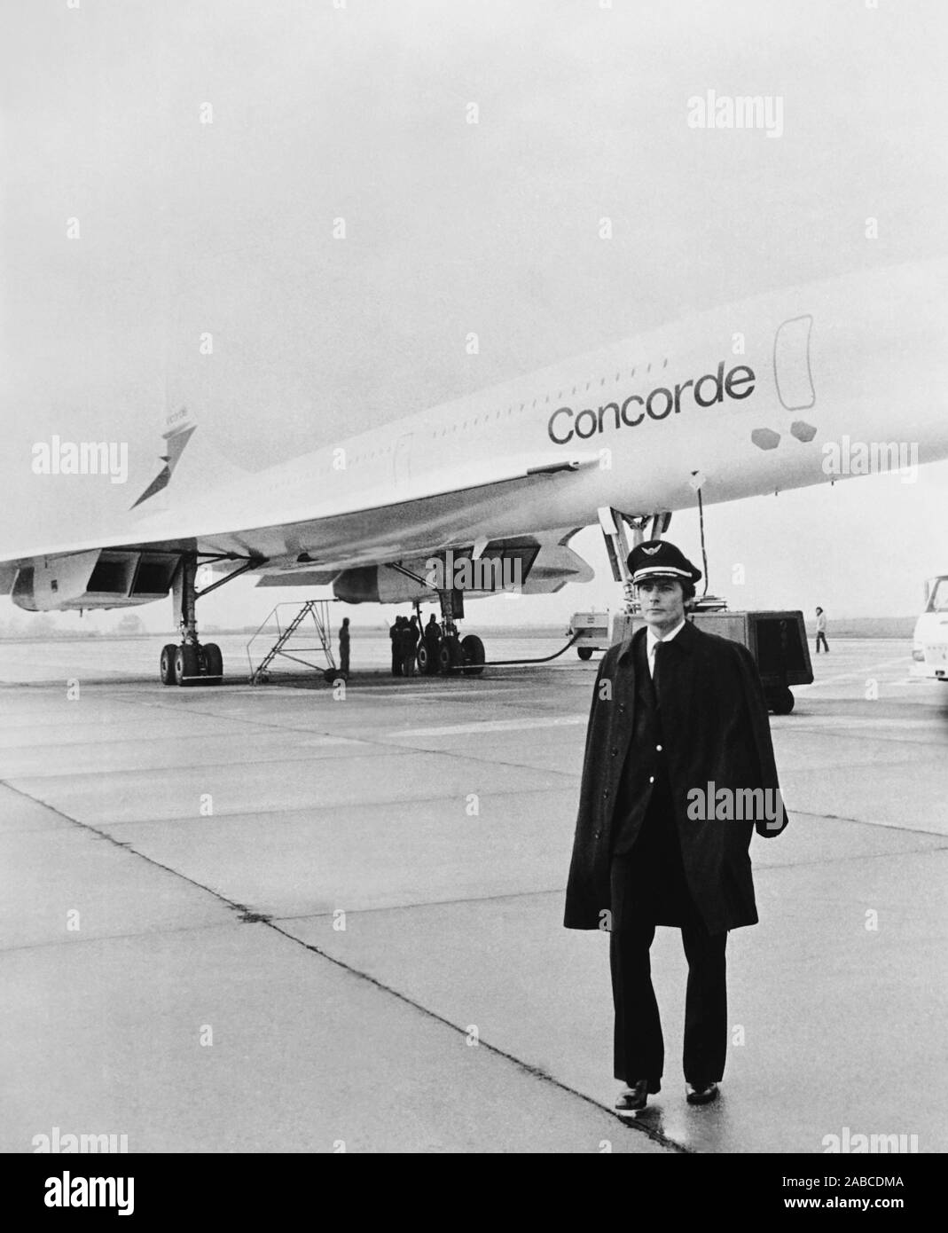 THE CONCORDE... AIRPORT '79, Alain Delon, 1979. © Universal Pictures ...