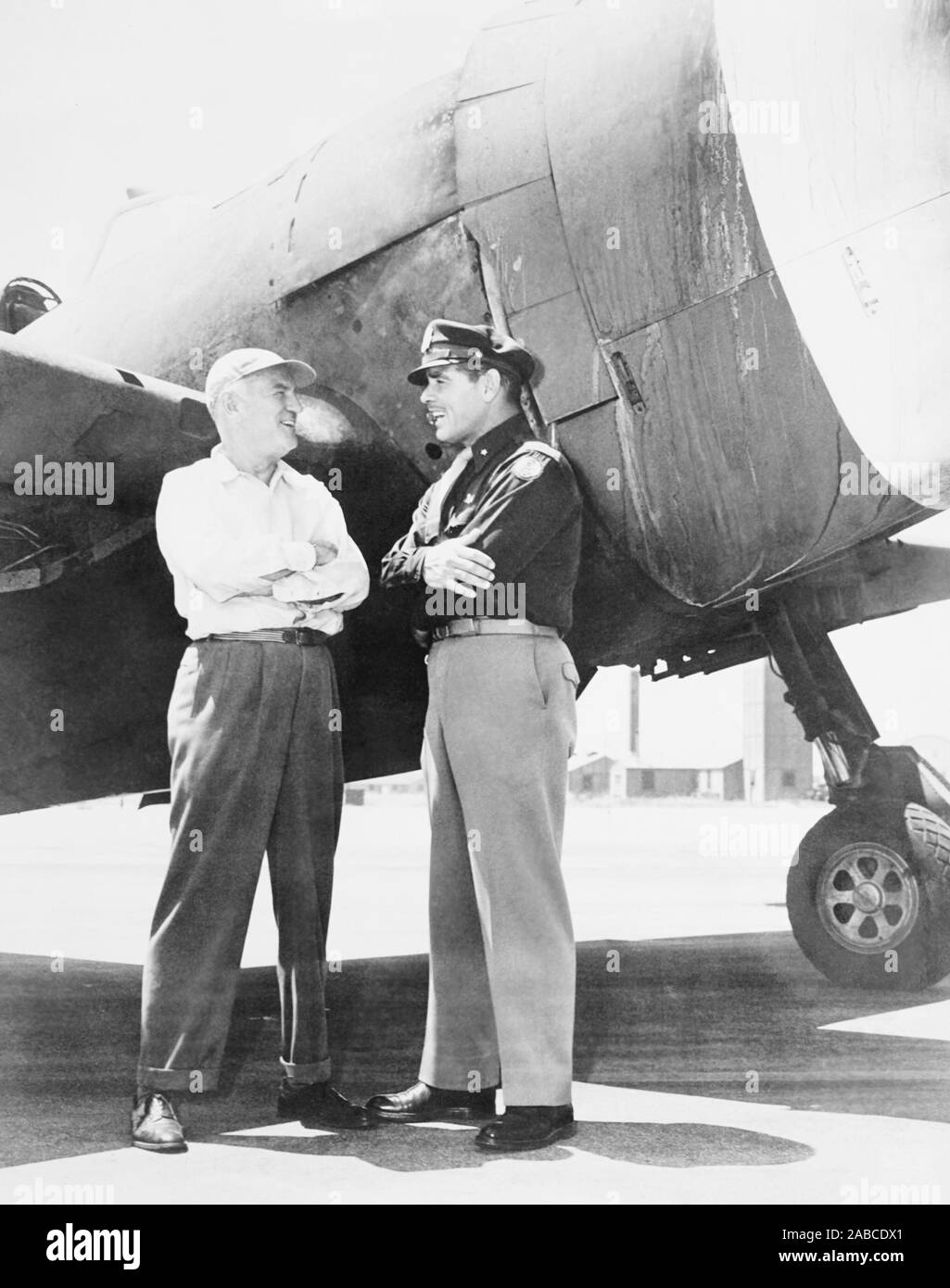COMMAND DECISION, from left: director Sam Wood, Clark Gable on set ...