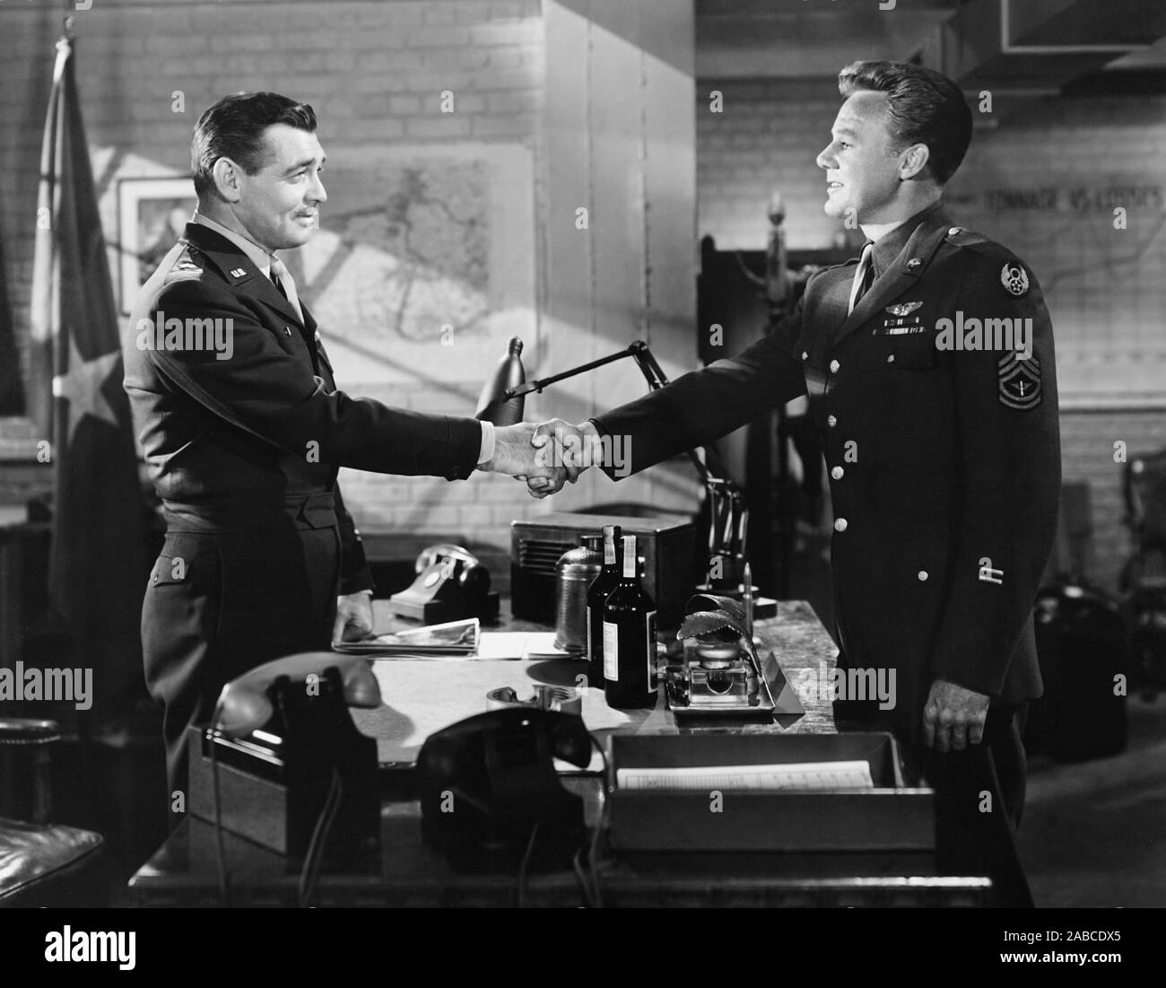 COMMAND DECISION, from left: Clark Gable, Van Johnson, 1948 Stock Photo ...