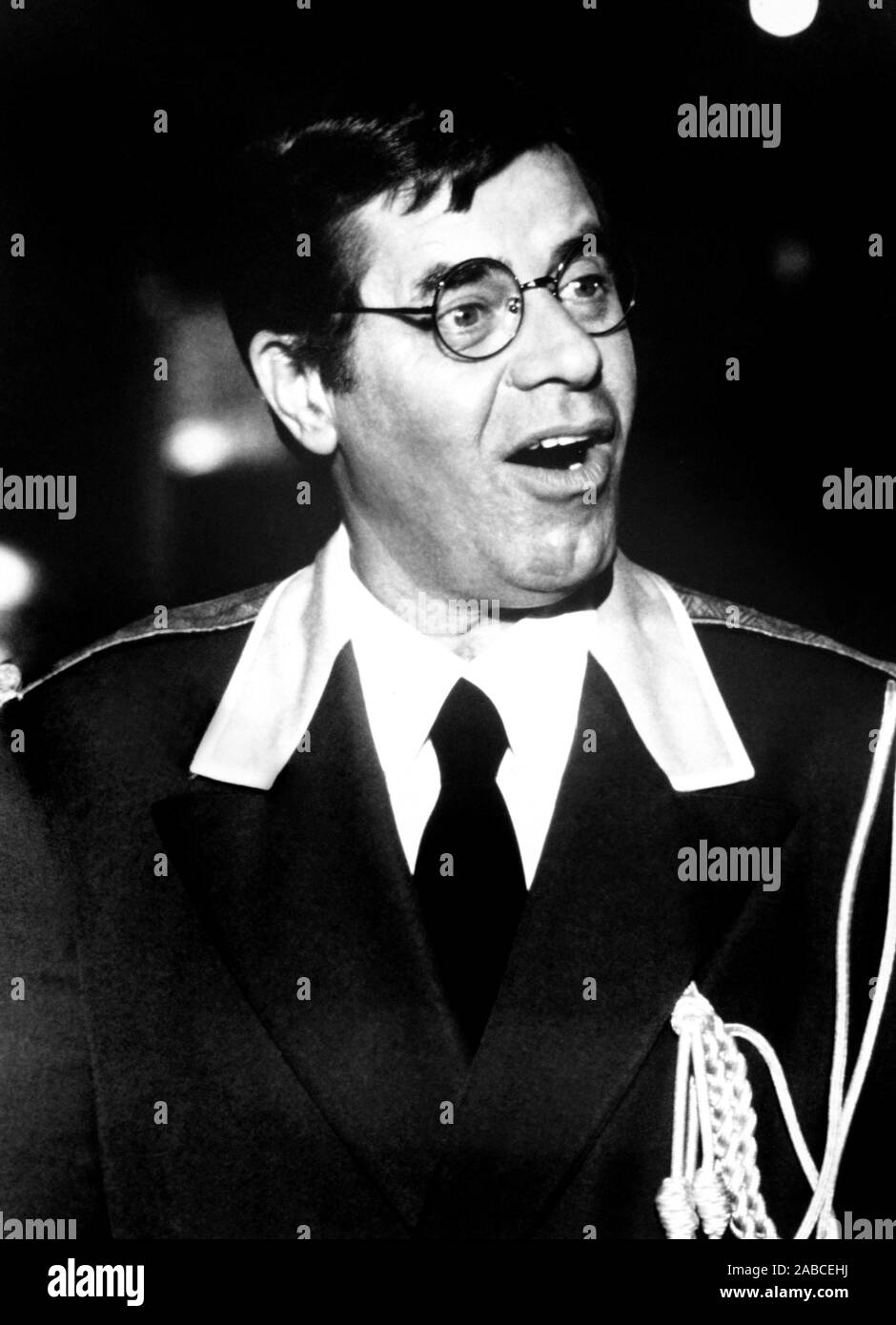 CRACKING UP, (aka SMORGASBORD), Jerry Lewis, 1983, ©Warner Brothers ...