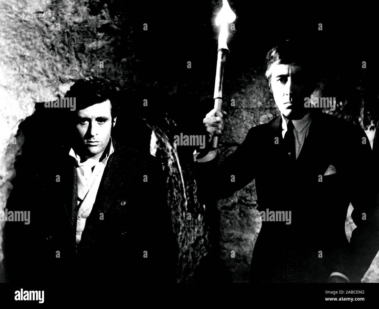 CRYPT OF THE VAMPIRE, (aka LA CRIPTA A L'INCUBO), from left, Jose ...