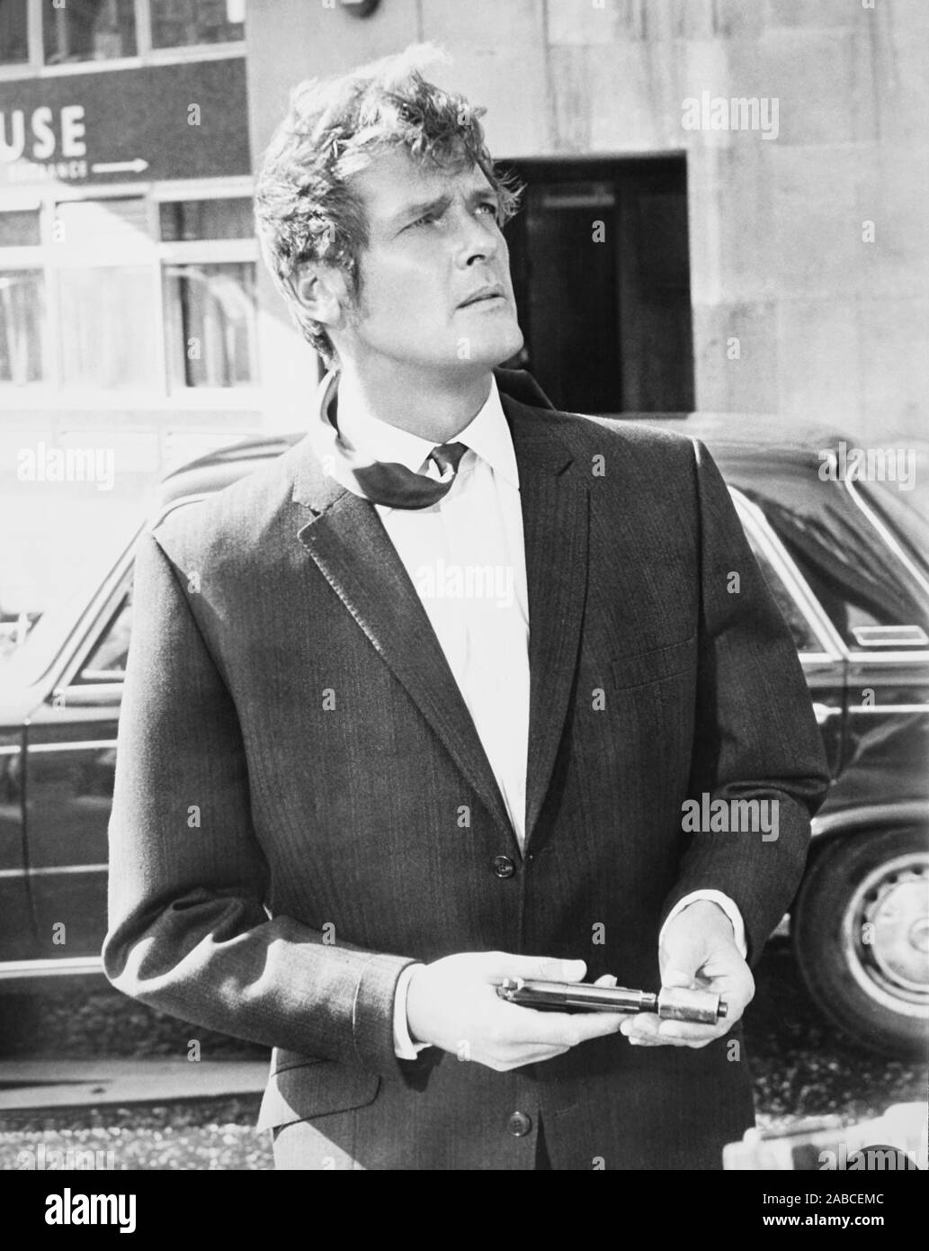 CROSSPLOT, Roger Moore, 1969 Stock Photo - Alamy
