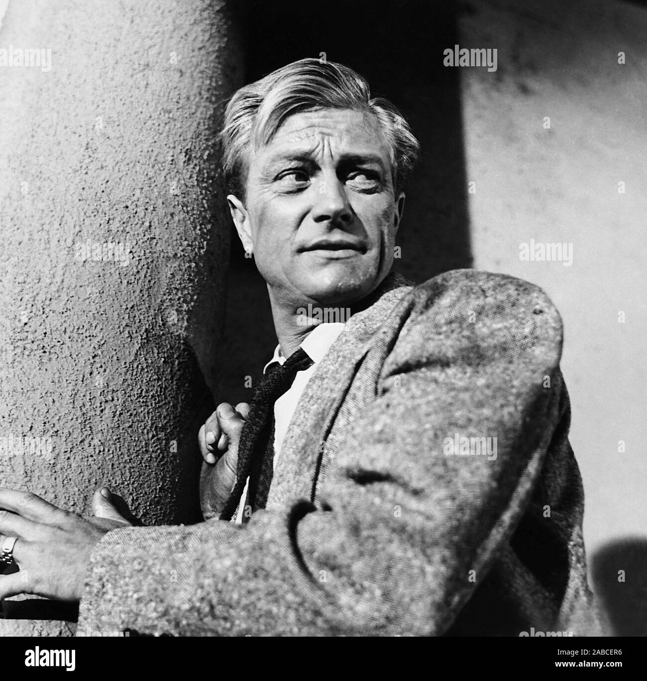 CREATURE WITH THE ATOM BRAIN, Richard Denning, 1955 Stock Photo - Alamy