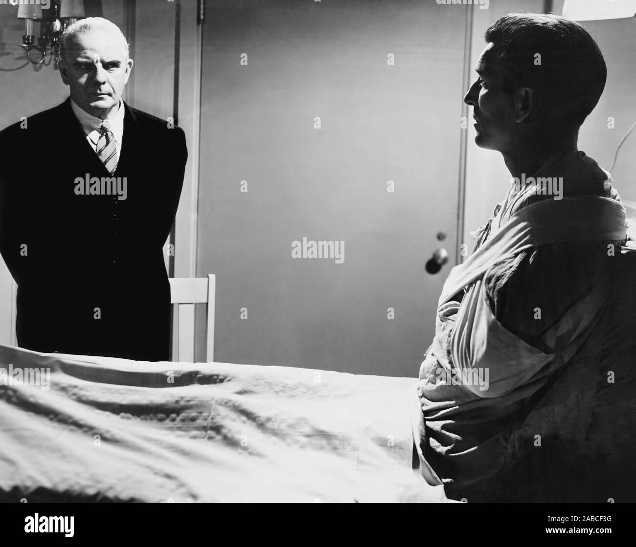 THE DAY THE EARTH STOOD STILL, from left: Frank Conroy, Michael Rennie ...