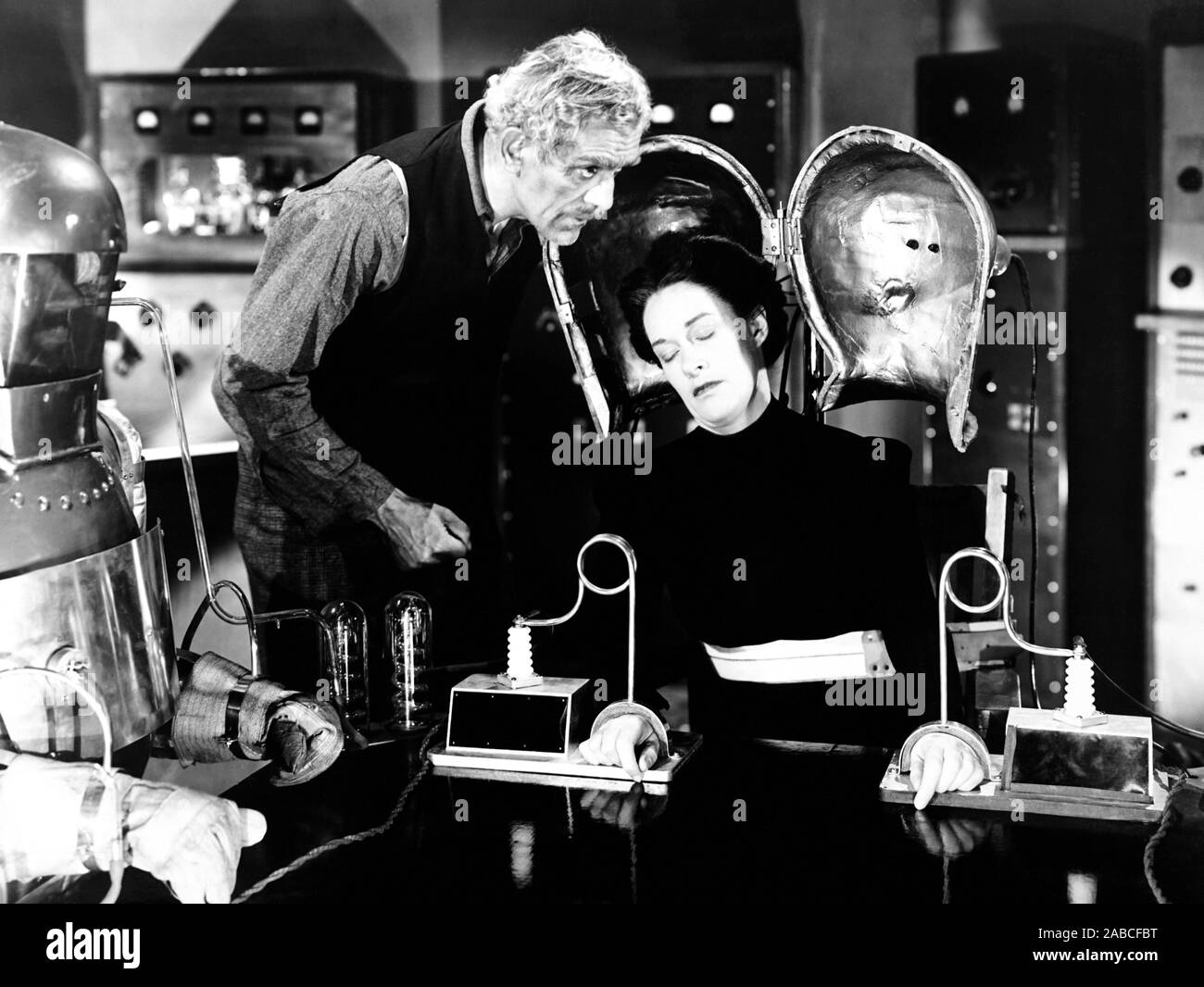 THE DEVIL COMMANDS, from left, Boris Karloff, Anne Revere, 1941 Stock Photo - Alamy
