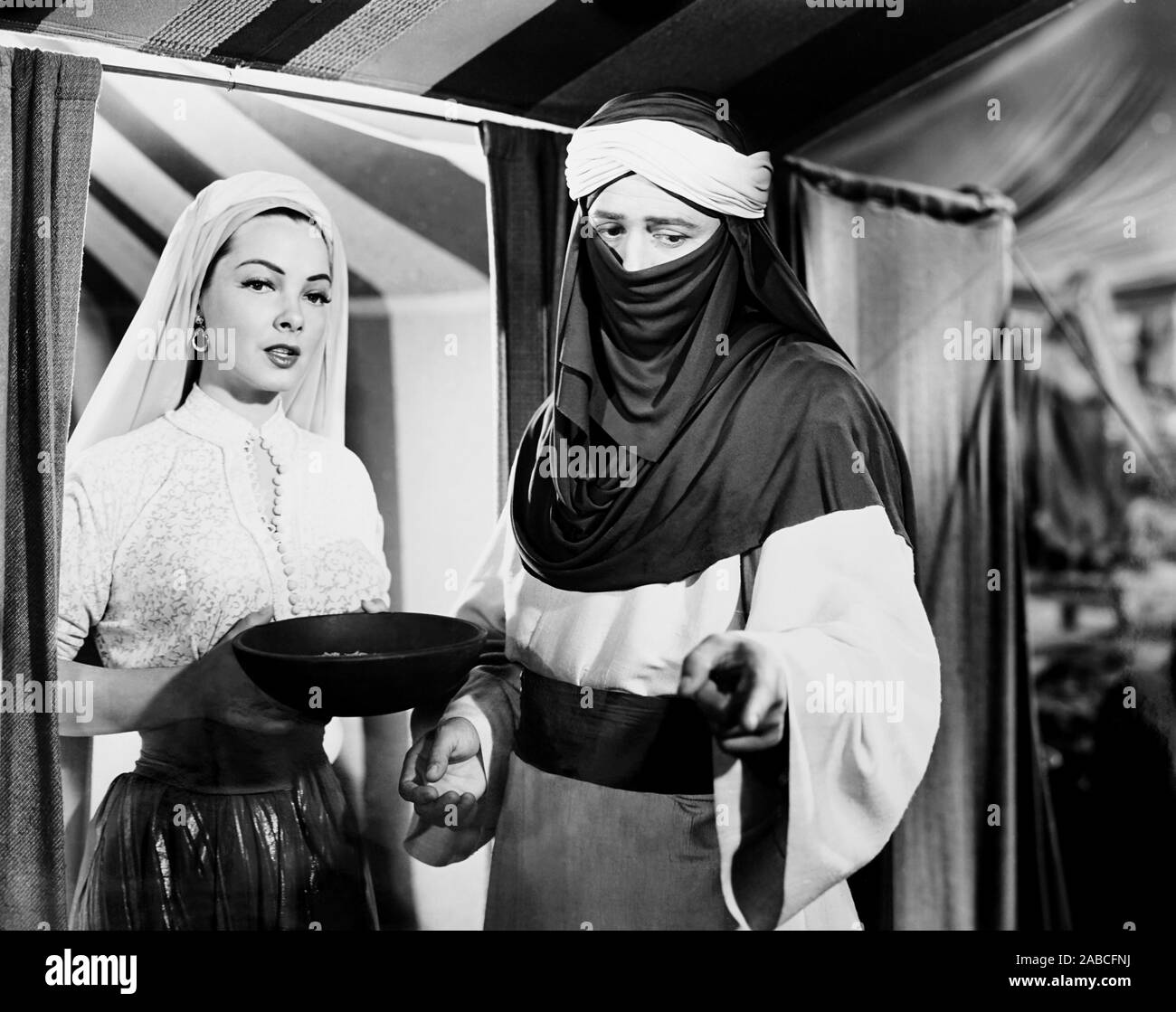 THE DESERT SONG, from left, Kathryn Grayson, Gordon MacRae, 1953 Stock ...