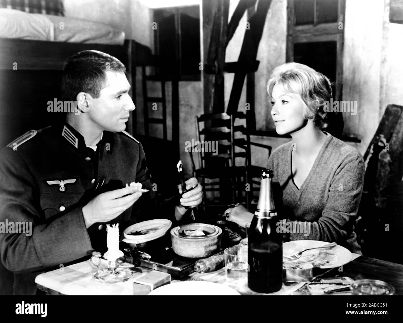 DOUBLE AGENTS, (aka NIGHT ENCOUNTER, aka LA NUIT DES ESPIONS), from left, Robert Hossein, Marina ...