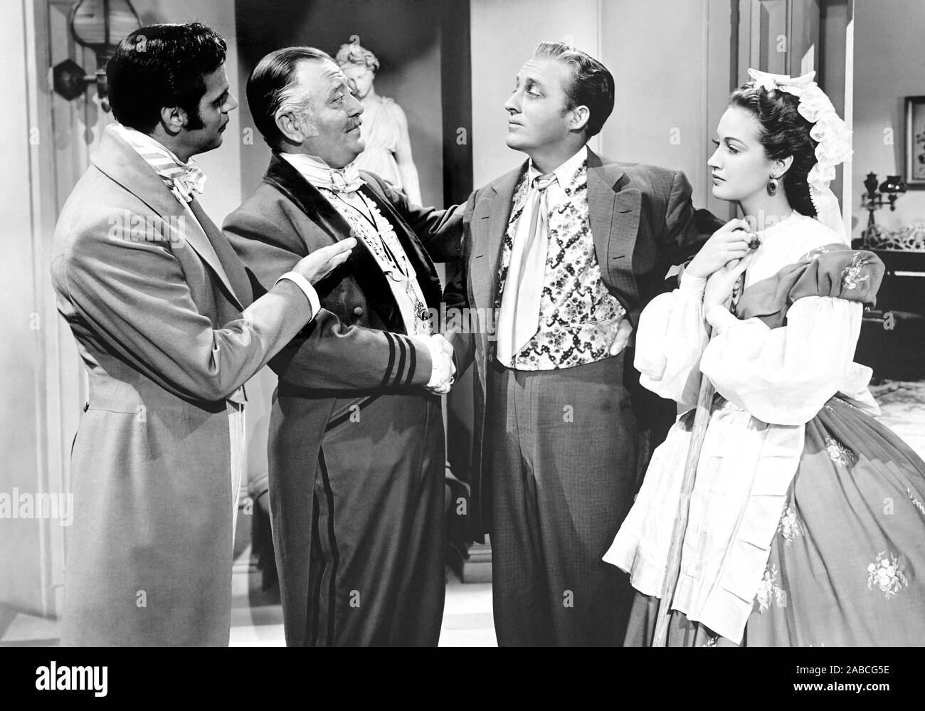 DIXIE, from left, Billy De Wolfe, Raymond Walburn, Bing Crosby, Dorothy ...