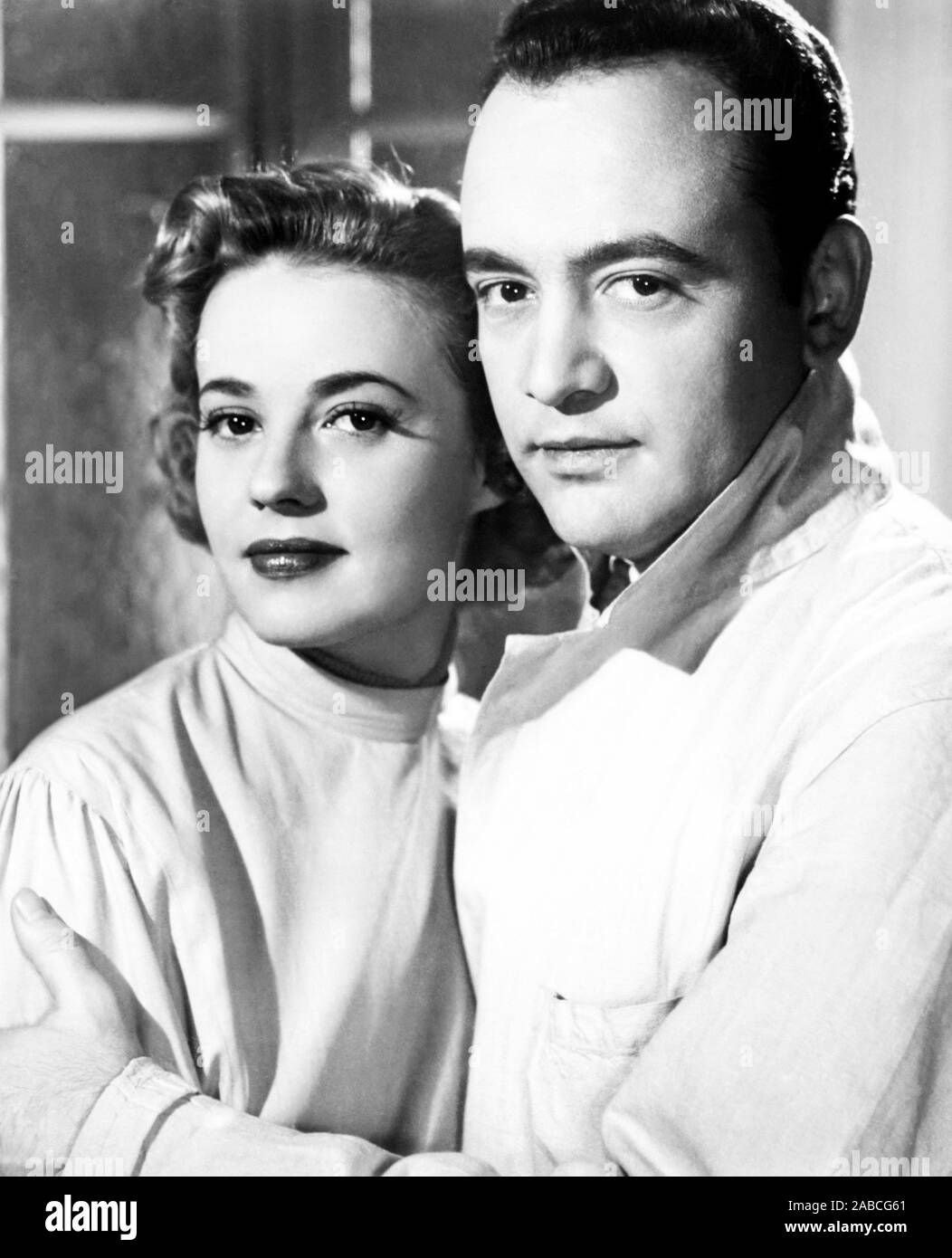 THE DOCTORS, (aka LES HOMMES EN BLANC), from left, Jeanne Moreau, Raymond Pellegrin, 1955 Stock ...
