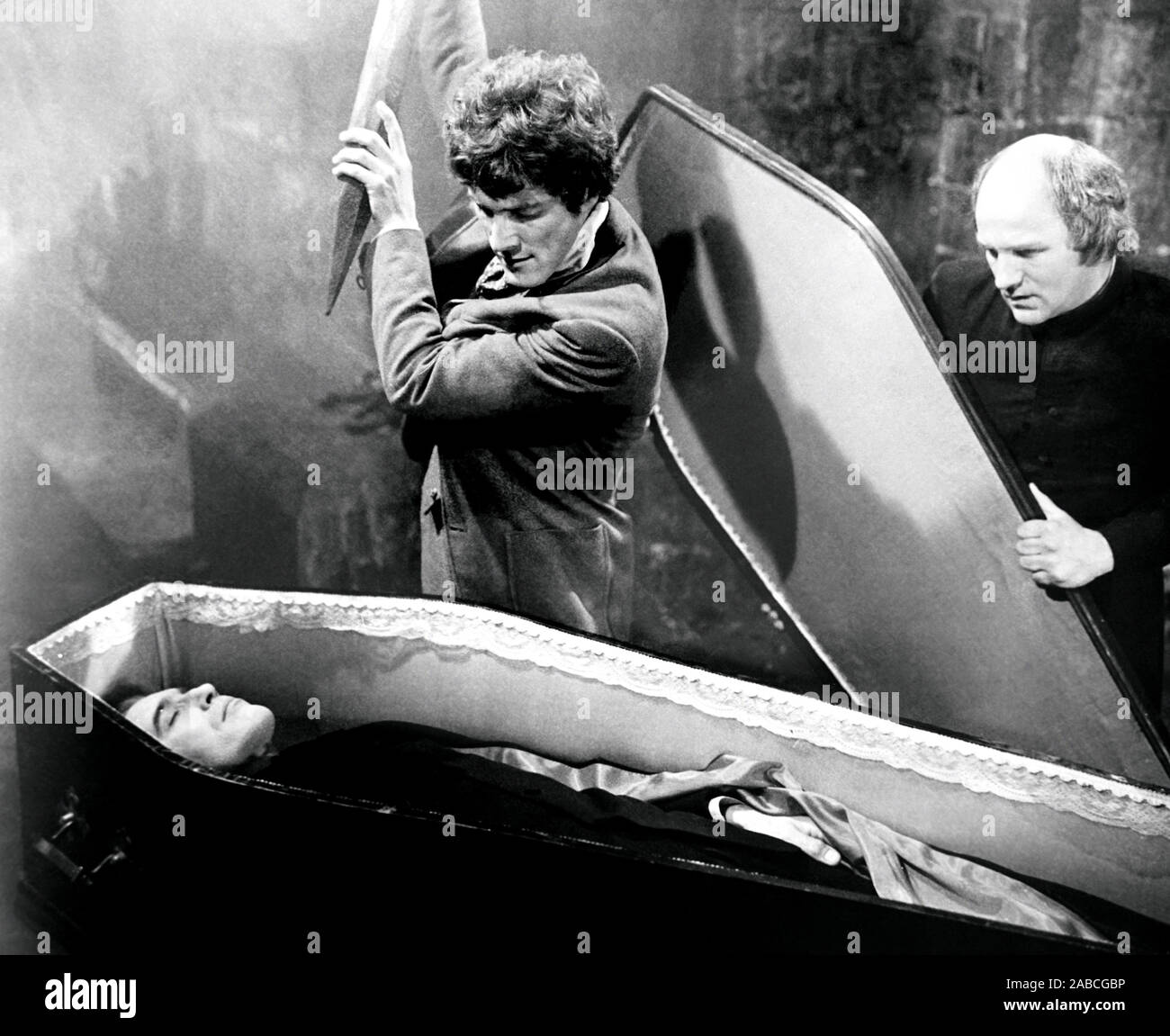 DRACULA HAS RISEN FROM THE GRAVE, from left, Christopher Lee, Barry ...