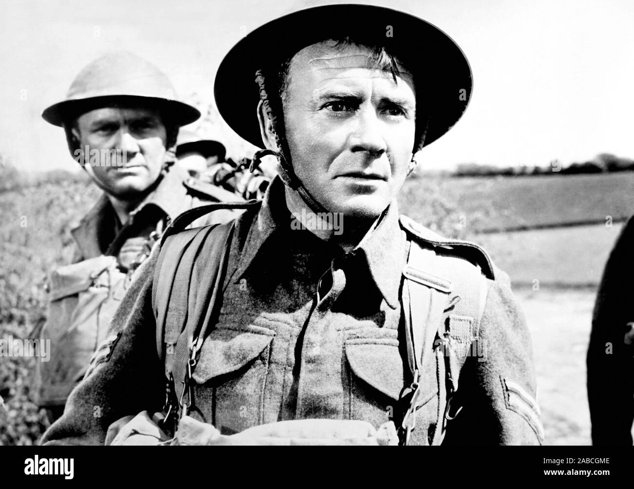 DUNKIRK, from left, Meredith Edwards, John Mills, 1958 Stock Photo - Alamy