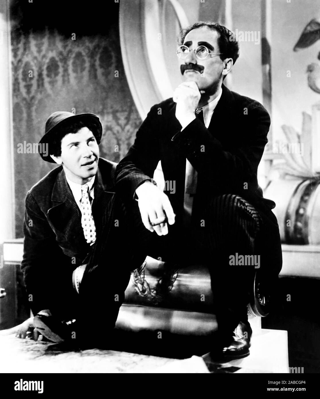 DUCK SOUP, from left, Chico Marx, Groucho Marx, 1933 Stock Photo - Alamy