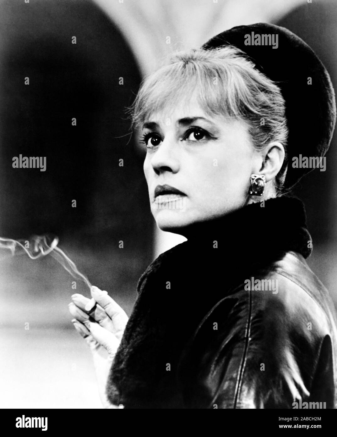 EVA, (aka EVE, THE DEVIL'S WOMAN), Jeanne Moreau, 1962 Stock Photo - Alamy