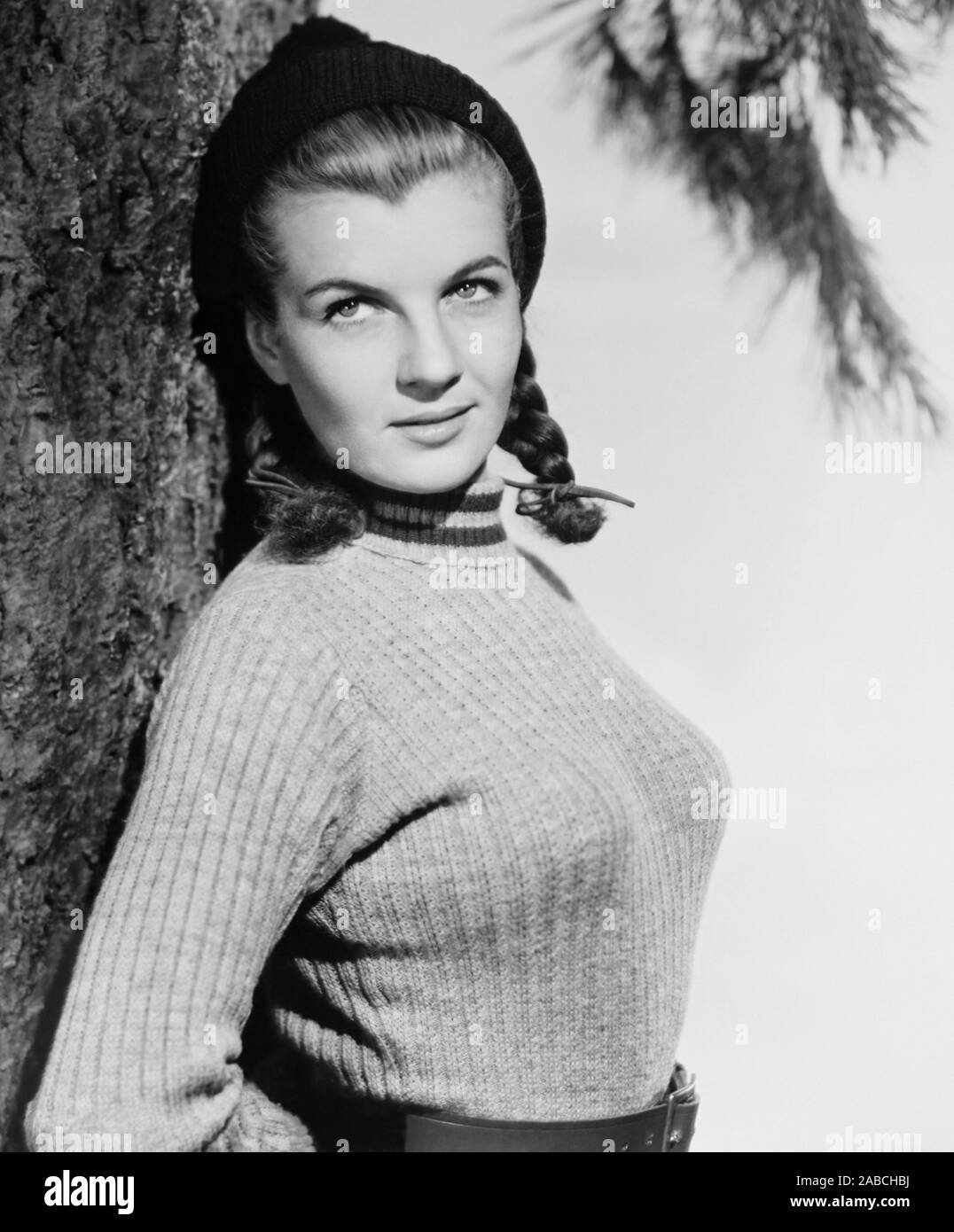 THE FAR COUNTRY, Corinne Calvet, 1954 Stock Photo - Alamy