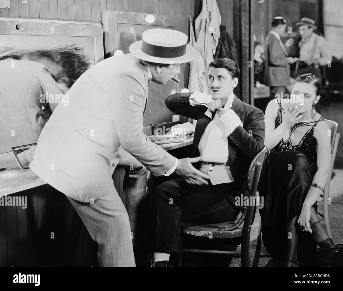 EXIT SMILING, from left: DeWitt Jennings, Beatrice Lillie, Doris Lloyd ...