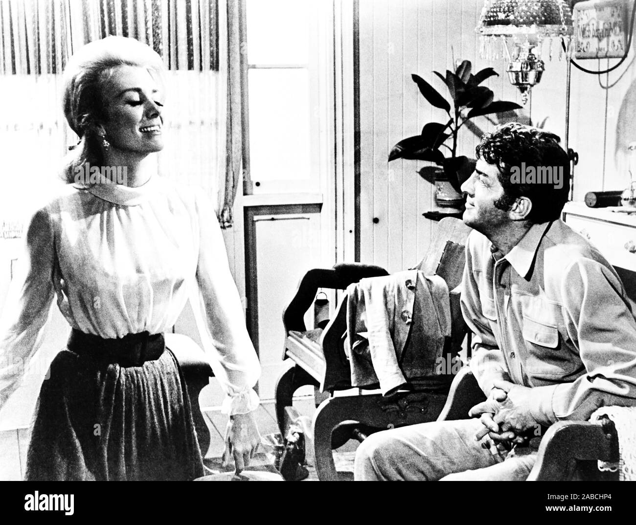 5 CARD STUD, (aka FIVE CARD STUD), from left, Inger Stevens, Dean ...