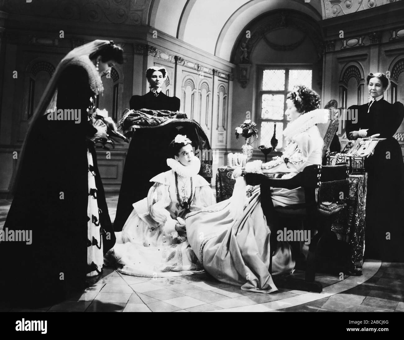 FIRE OVER ENGLAND, face to face from left: Vivien Leigh, Flora Robson ...