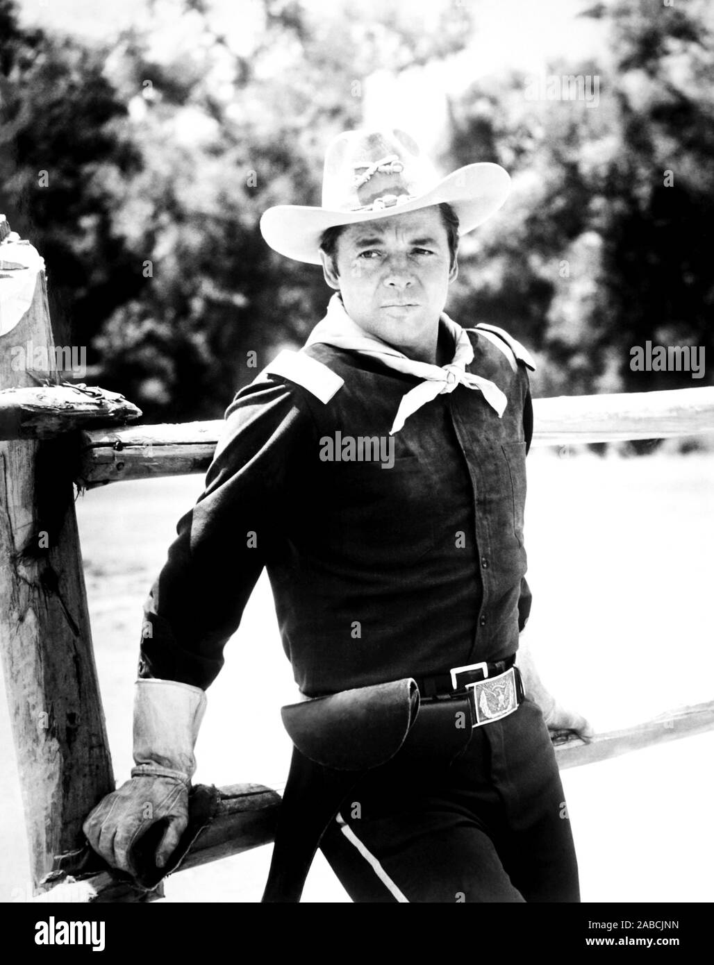 40 GUNS TO APACHE PASS, Audie Murphy, 1967 Stock Photo - Alamy