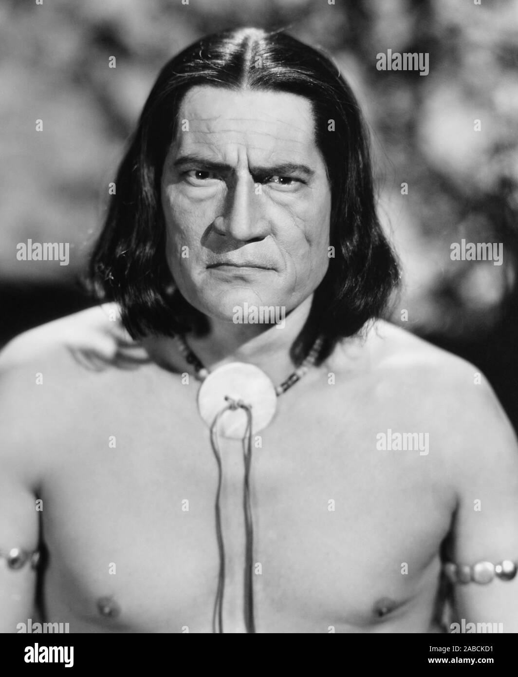 GERONIMO, Chief Thundercloud as Geronimo, 1939 Stock Photo - Alamy
