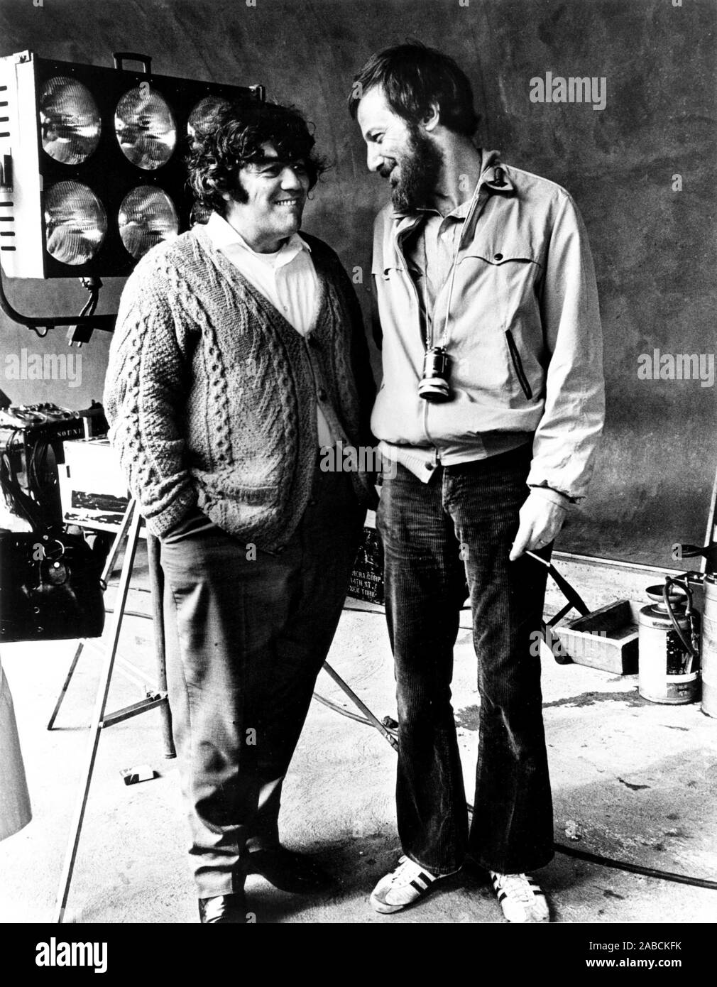 THE GANG THAT COULDN'T SHOOT STRAIGHT, from left, novelist Jimmy ...