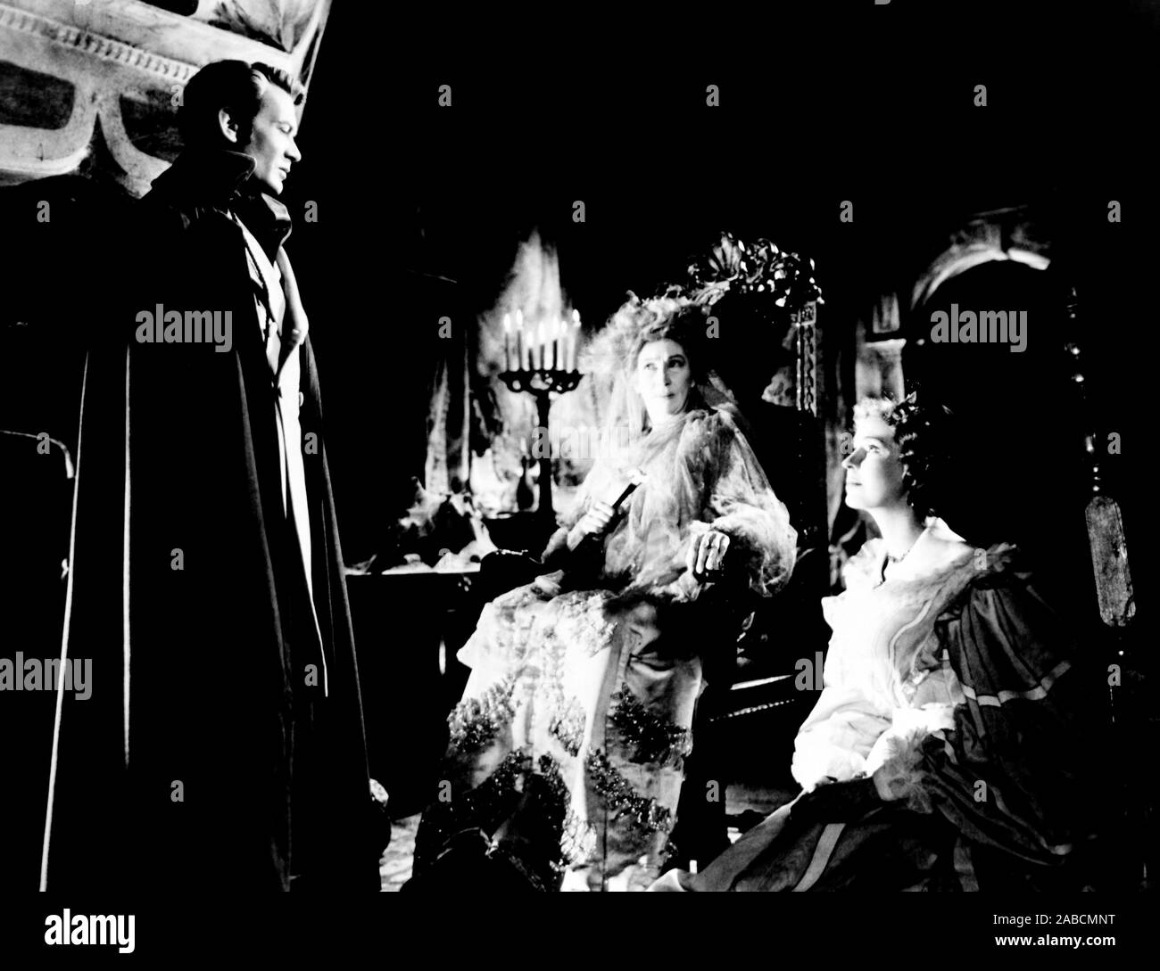 GREAT EXPECTATIONS, from left, John Mills, Martita Hunt, Valerie Hobson ...