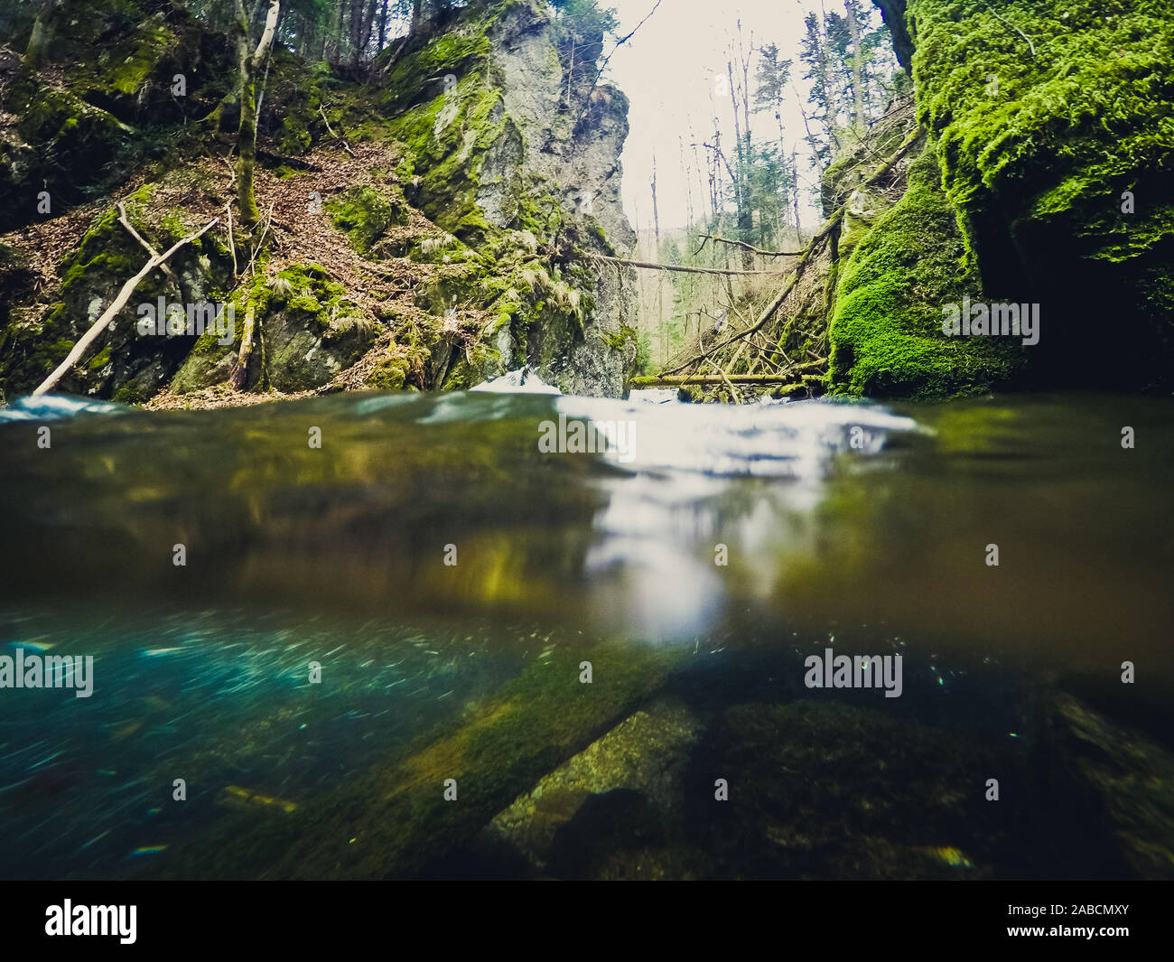 Rushing water underwater hi-res stock photography and images - Alamy