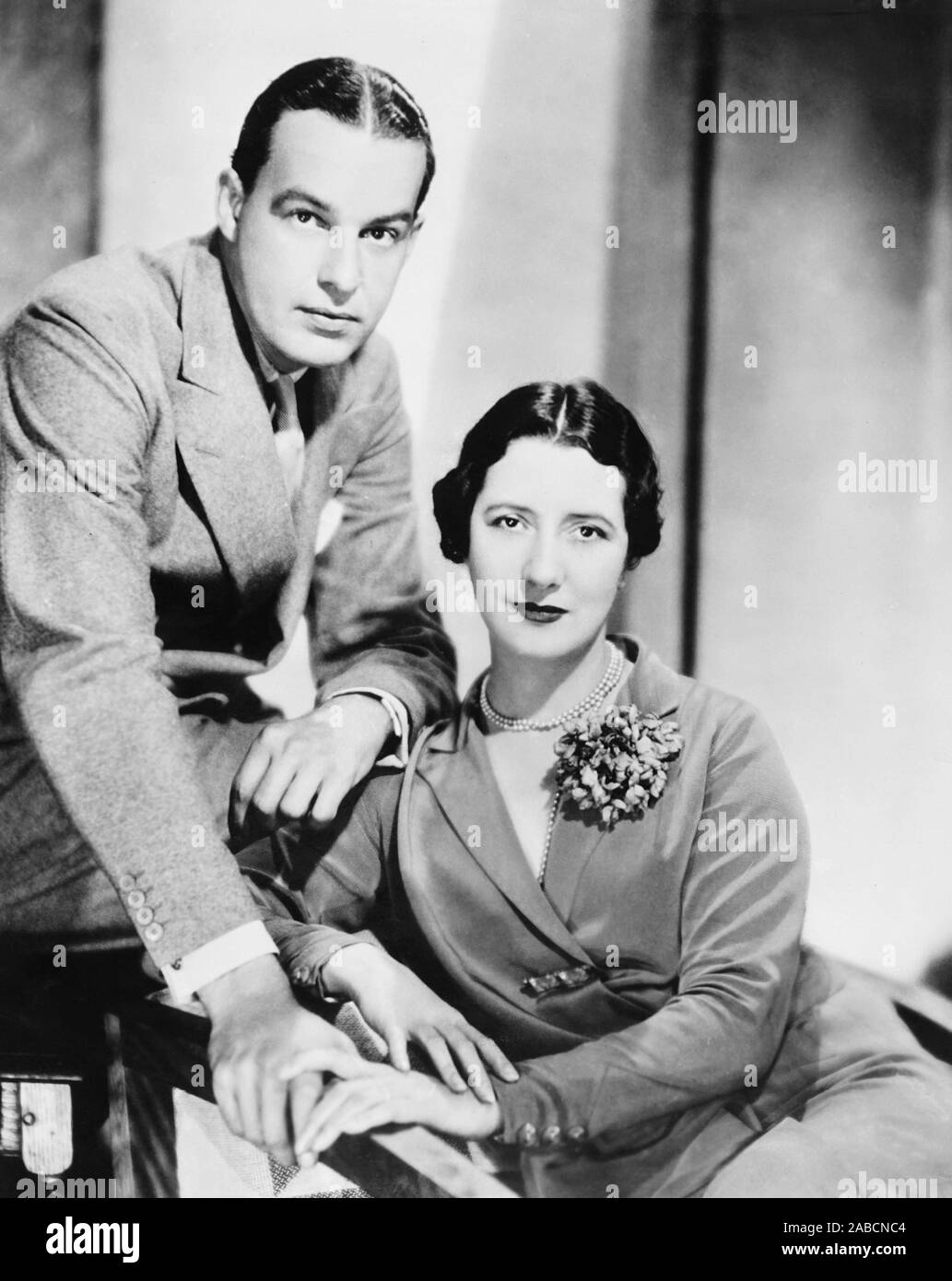 THE GUARDSMAN, from left: Alfred Lunt, Lynn Fontanne, 1931 Stock Photo ...