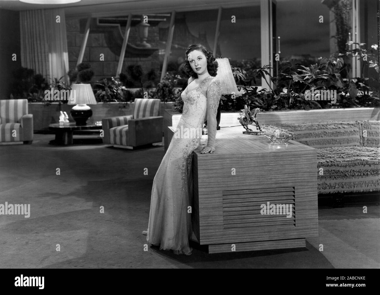 THE HAIRY APE, Susan Hayward, 1944 Stock Photo - Alamy