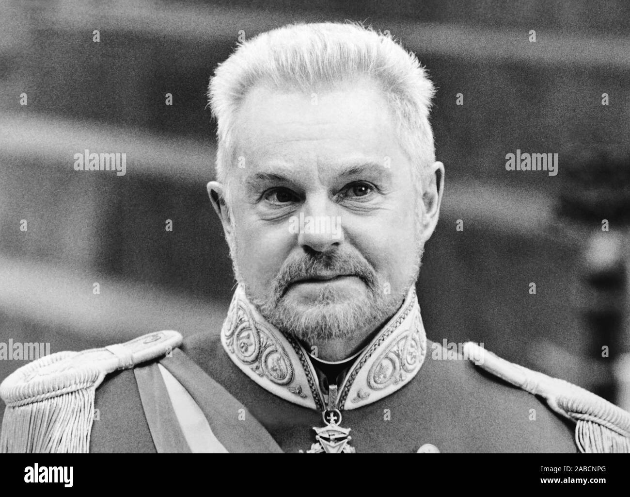 HAMLET, Derek Jacobi, 1996. ©Columbia/courtesy Everett Collection Stock ...