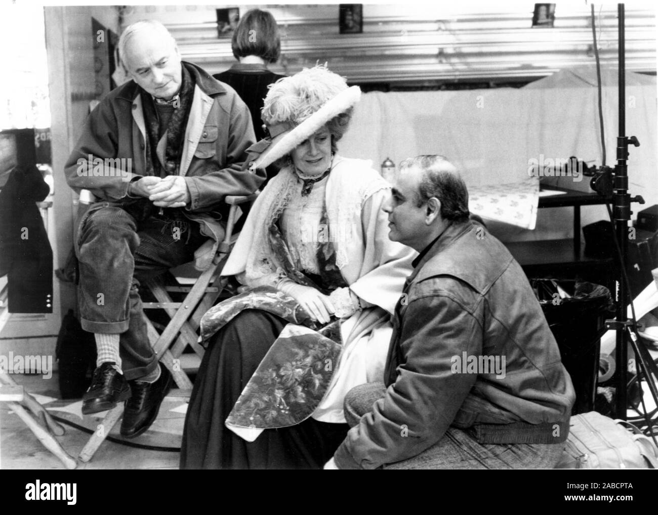 HOWARDS END, from left, director James Ivory, Vanessa Redgrave ...