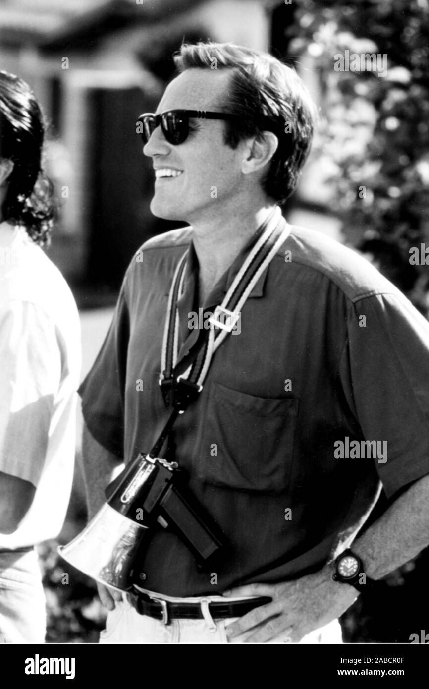 HONEY, I BLEW UP THE KID, director Randal Kleiser, on-set, 1992, ©Buena ...