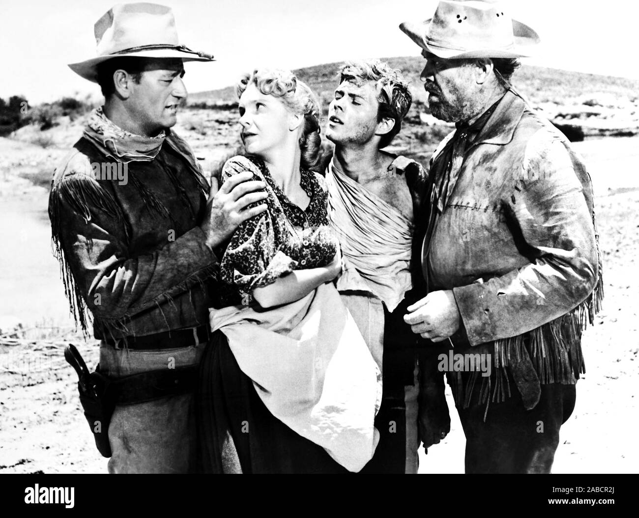HONDO, from left, John Wayne, Geraldine Page, Tom Irish, Ward Bond ...