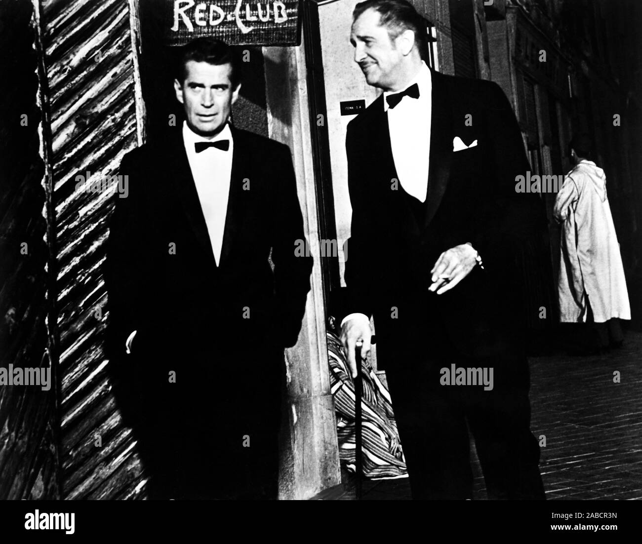 HOUSE OF A THOUSAND DOLLS, (aka LA CASA DE LAS MIL MUNECAS), from left ...