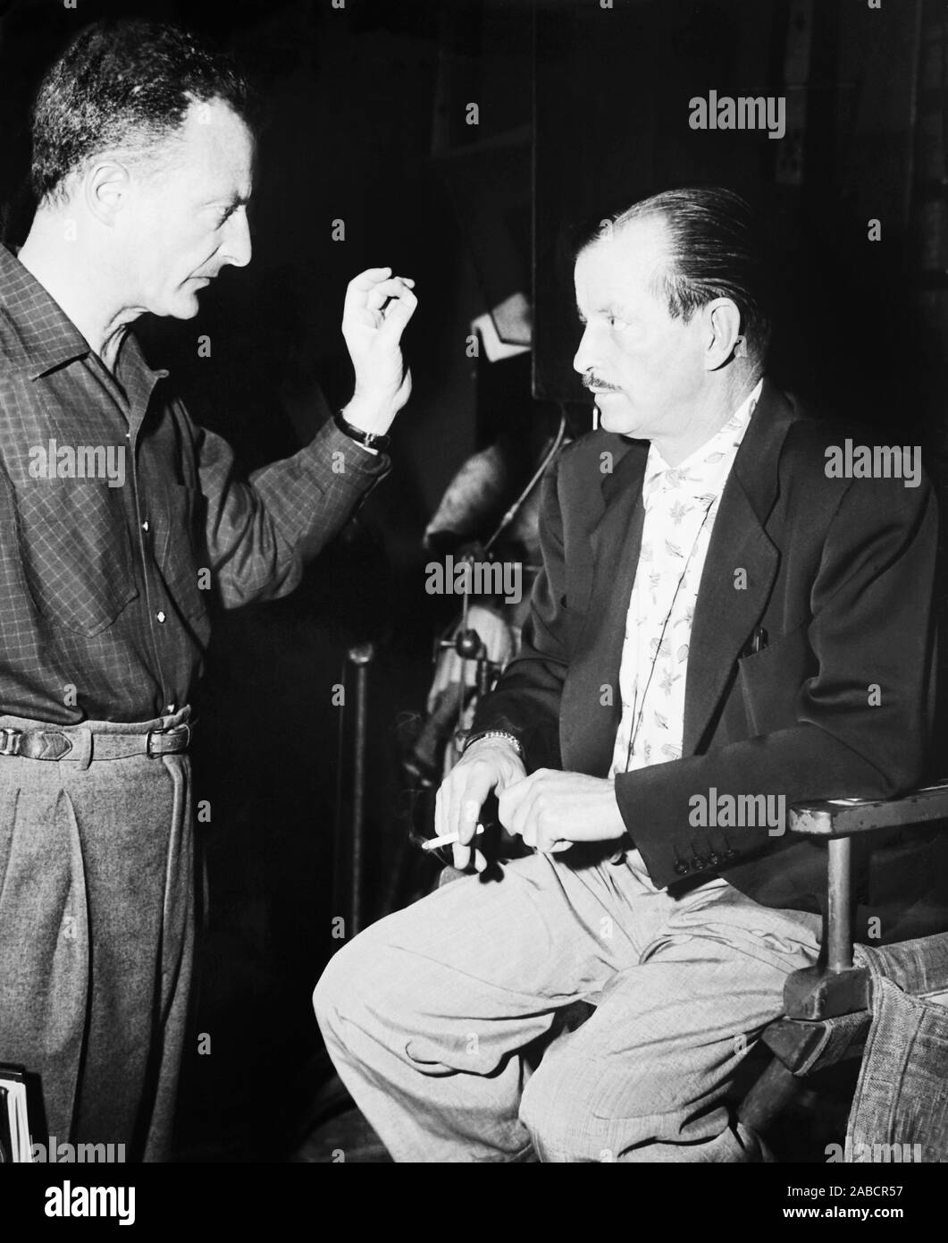 A HATFUL OF RAIN, from left: director Fred Zinnemann, cinematographer ...