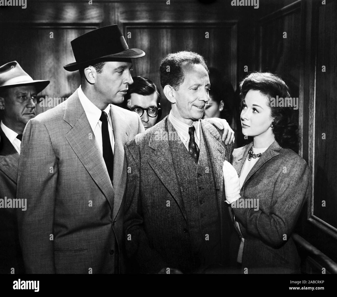 I CAN GET IT FOR YOU WHOLESALE, from left, Dan Dailey, Sam Jaffe, Susan ...