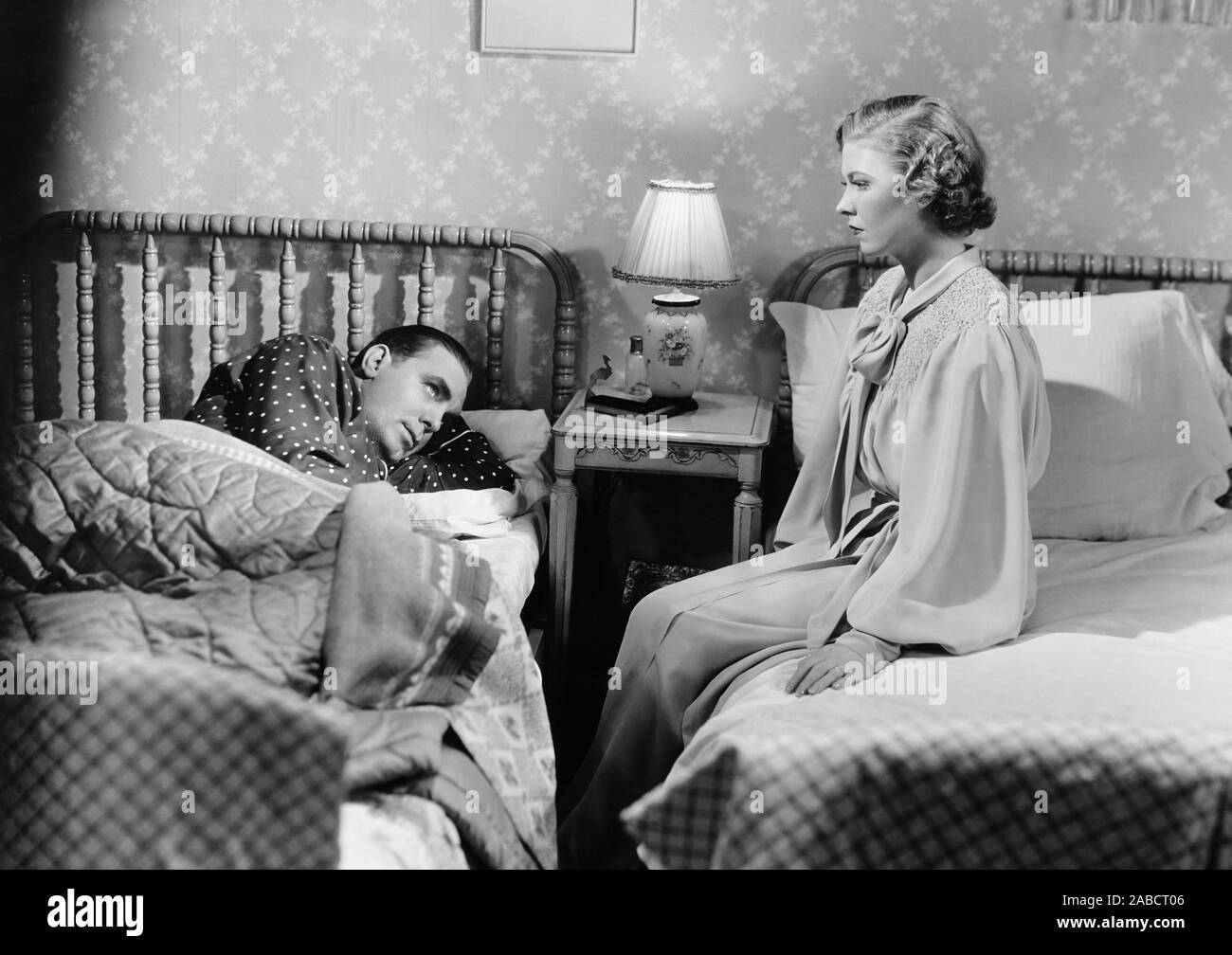 I MARRIED A DOCTOR, from left: Pat O'Brien, Josephine Hutchinson, 1936 ...